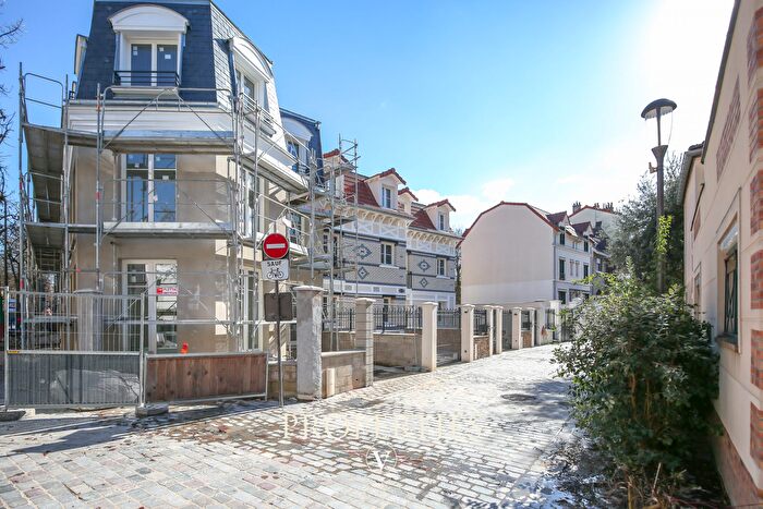 Maison à vendre - Vincennes, Est - 7 pièces - 5 chambres