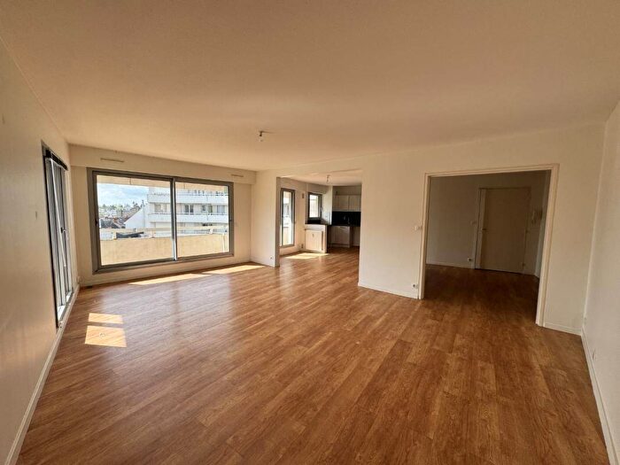 Appartement à louer - Bannier-Coligny, Orléans - 5 pièces - 3 chambres