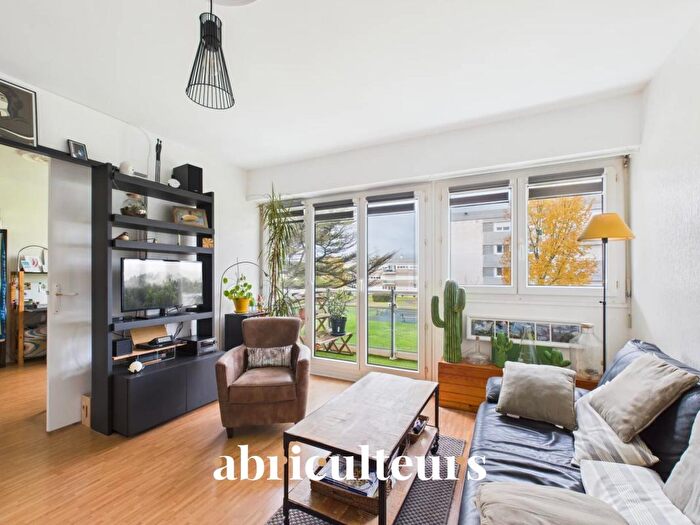 Appartement à vendre - Cognac, Champ de Foire - 5 pièces - 3 chambres