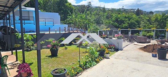 Maison à vendre - Saint-Denis, Saint-François - 7 pièces - 6 chambres