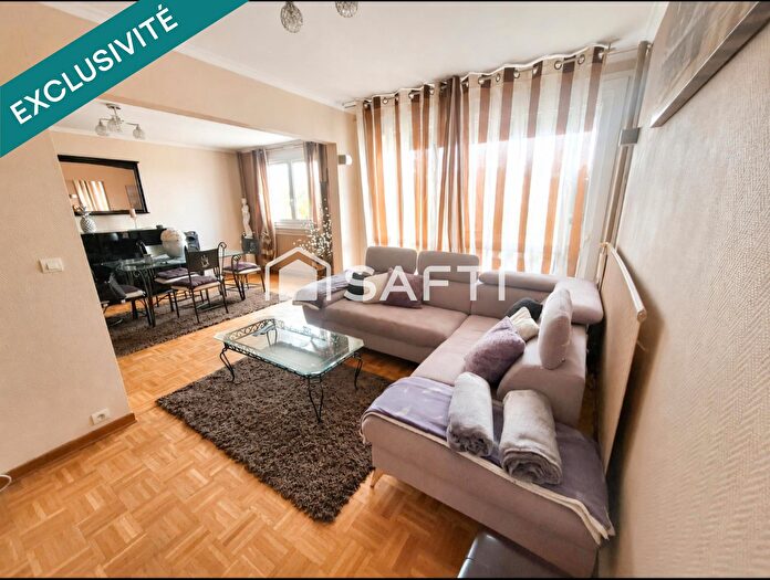 Appartement 5 pièces à vendre - Saint-Priest, Centre-ville