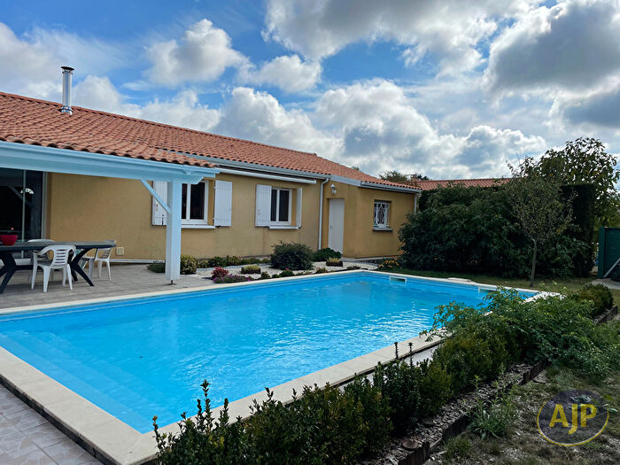 Maison à louer - Listrac-Médoc - 4 pièces - 3 chambres