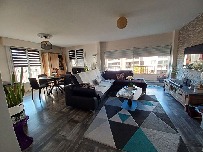 Appartement à vendre - Aurillac, Centre-ville - 5 pièces - 3 chambres