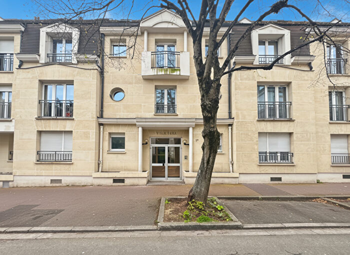 Appartement à vendre - Antony, Croix de Berny - 1 pièce