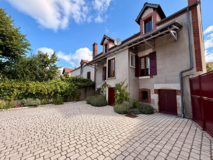 Maison 6 pièces à Briare, à vendre
