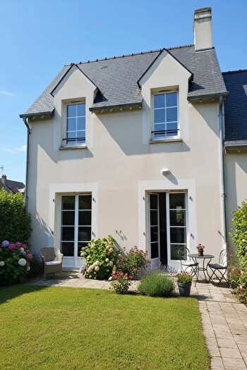 Maison 4 pièces à vendre à Port-en-Bessin-Huppain