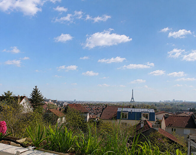 Maison 6 pièces à Suresnes, République, à vendre