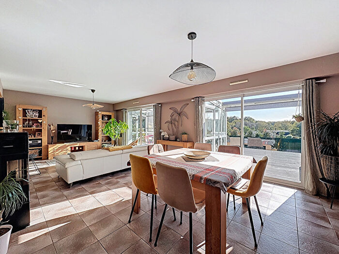 Maison à vendre - Inzinzac-Lochrist - 5 pièces - 3 chambres