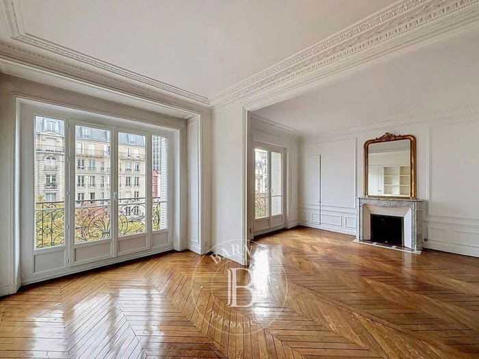 Appartement 4 pièces à louer à Pasteur Montparnasse, Paris 15ème arrondissement
