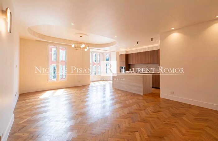 Nice, Le Port : Appartement 3 pièces à vendre