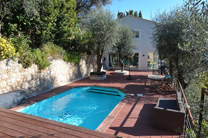 Maison à vendre - Grasse, Saint-François - 5 pièces - 4 chambres