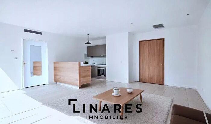 Maisons à vendre et appartements à louer - 1
