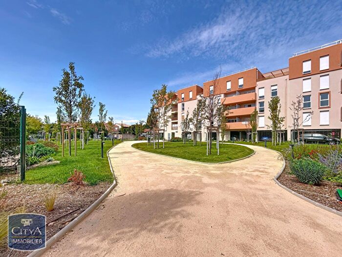 Appartement à louer - Arles, Trébon - 3 pièces - 2 chambres