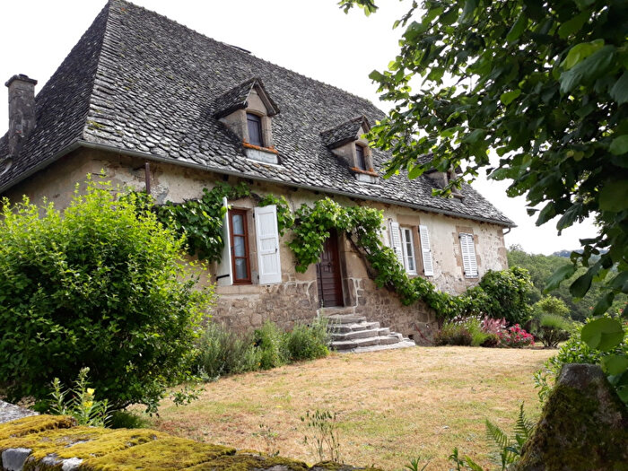 Maison à vendre - Saint-Julien-aux-Bois - 6 pièces - 3 chambres