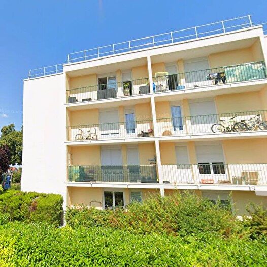 Appartement 4 pièces à Mirebeau-sur-Bèze, à louer