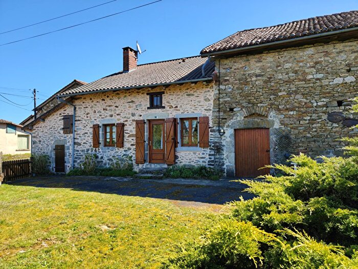 Maison à vendre - Cussac - 5 pièces - 2 chambres