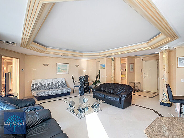 Appartement à vendre - Cannes, Centre-ville - 4 pièces - 3 chambres