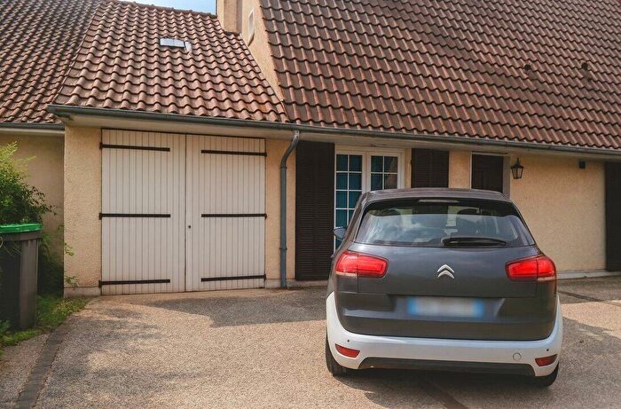 Maison à louer - ZAC Hameaux, Breuillet - 7 pièces - 6 chambres