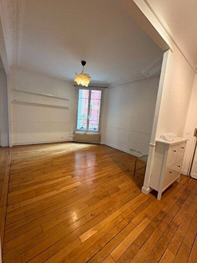 Paix-Etienne d'Orves, Bois-Colombes : Appartement 3 pièces à louer