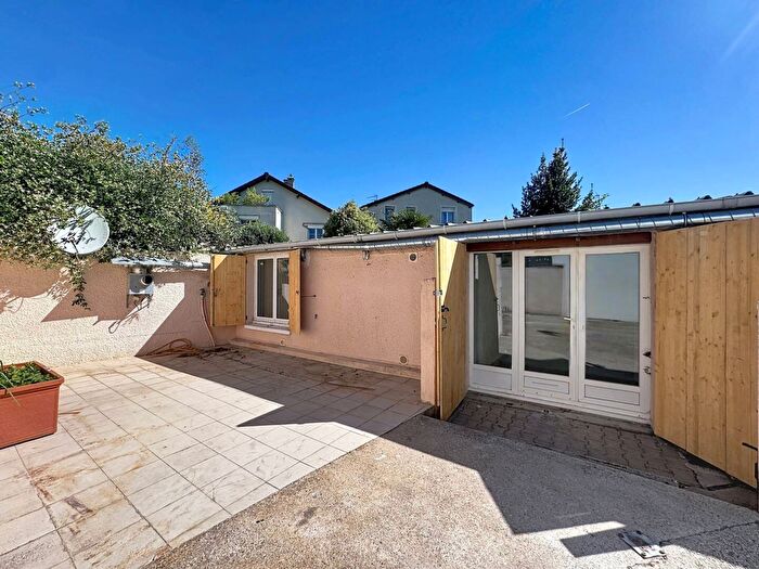 Ormeteau, Morangis : Appartement 2 pièces à louer