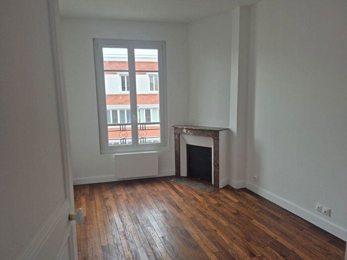 Appartement à louer - Rigollot-Roublot-Carrières, Fontenay-sous-Bois - 3 pièces - 2 chambres