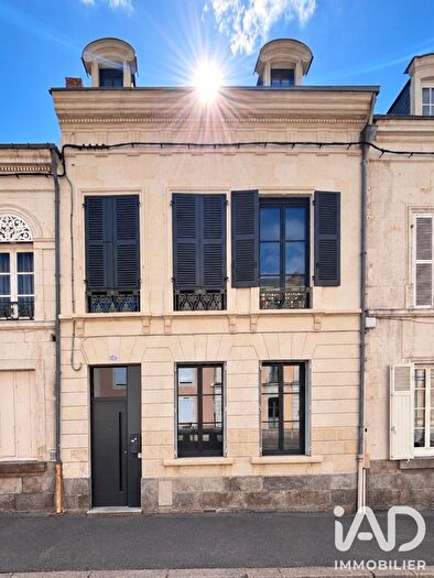 Maison 7 pièces à La Flèche, Henri Dunant, Zone Commerciale les Arches, à vendre