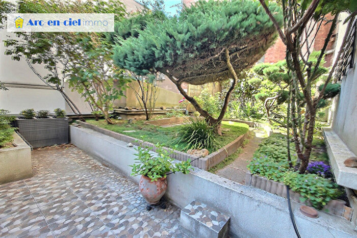 Appartement 2 pièces à vendre à Paris 19ème, Porte des Lilas