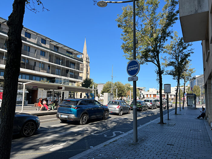 Appartement à vendre - Mérignac, Centre-ville - 3 pièces - 2 chambres