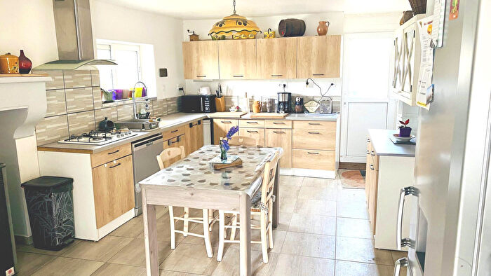 Maison à vendre - Chenevelles - 5 pièces - 4 chambres