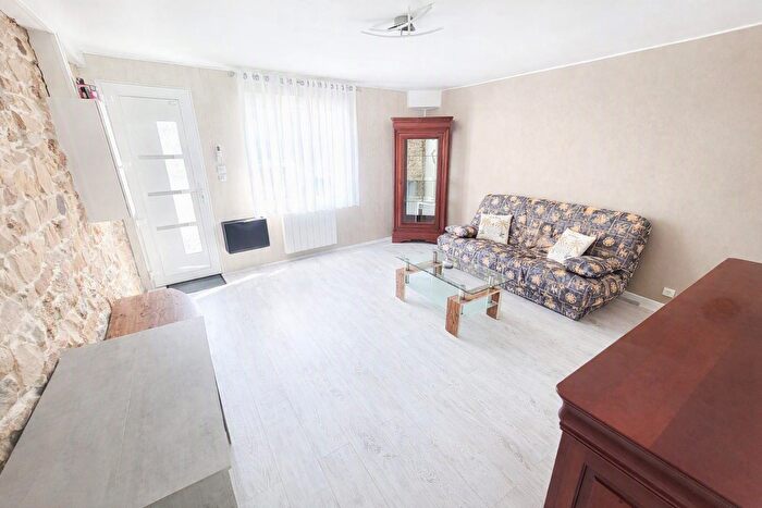 Boissy-sous-Saint-Yon : Appartement 2 pièces à louer