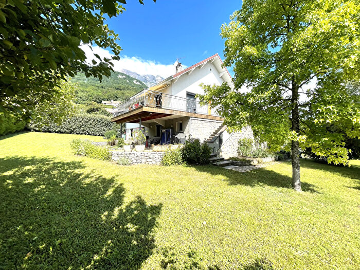 Maison à vendre - Claix - 6 pièces - 5 chambres