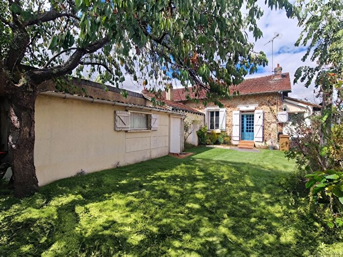 Maison 3 pièces à vendre à Saint-Rémy-sur-Avre