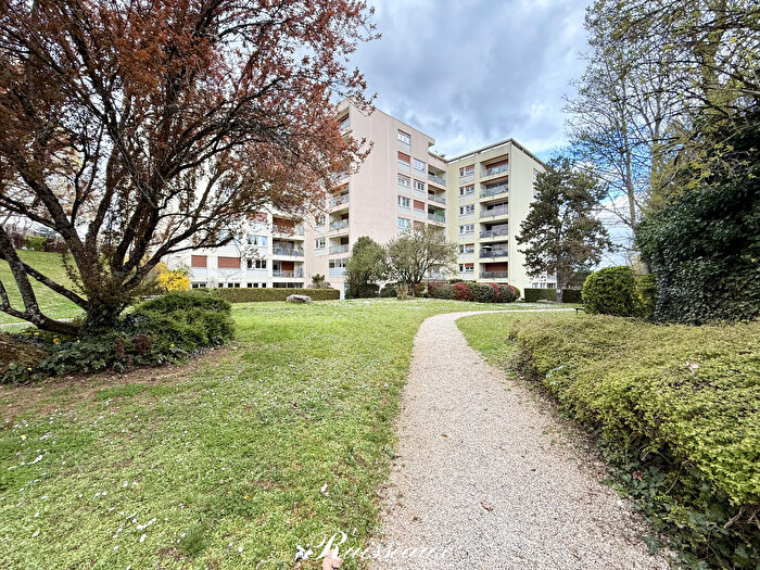 Appartement à vendre - Talant, Centre-ville - 5 pièces - 4 chambres