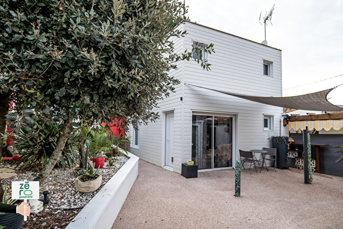 Maison à vendre - LAiguillon-sur-Mer - 7 pièces - 3 chambres