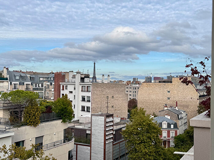 Appartement 1 pièce à vendre à Paris 16ème, Porte de Saint-Cloud, Auteuil-Sud