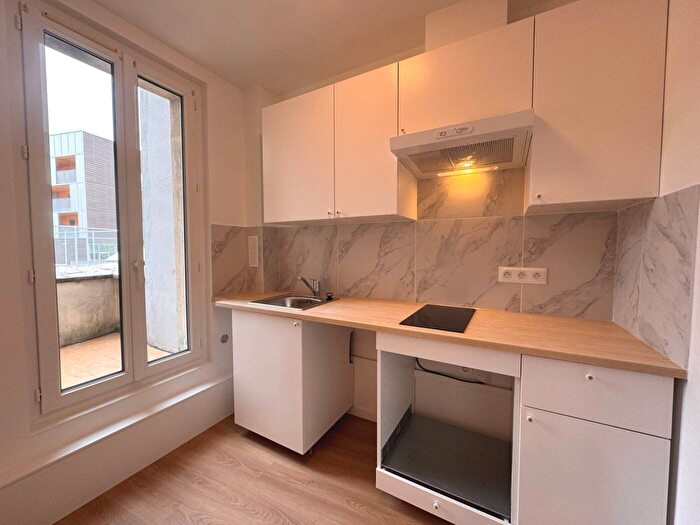 Appartement à louer - Ivry Port Centre, Ivry-sur-Seine - 2 pièces - 1 chambre