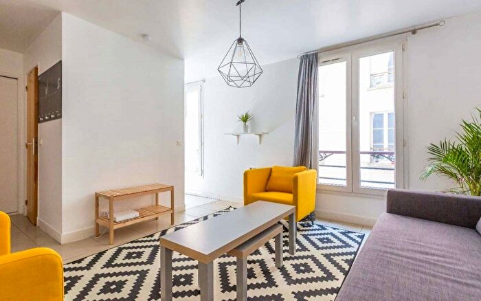 Appartement 1 pièce à louer à Bassin de la Villette, Paris 19ème arrondissement