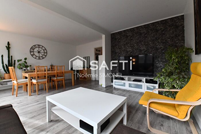 Appartement à vendre - Chilly-Mazarin, Gravigny - 6 pièces - 4 chambres