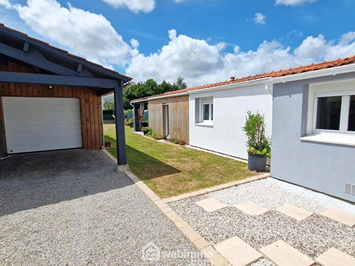 Maison 4 pièces à vendre à La Roche-sur-Yon, Pyramides, Jean-Yole