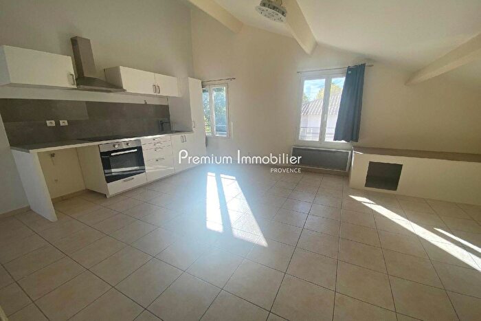 Appartement 2 pièces à louer à Le Puy-Sainte-Réparade