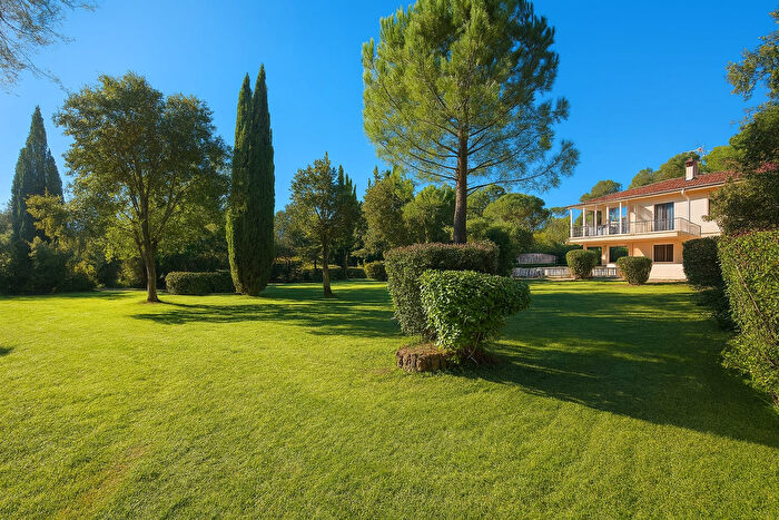 Maison 8 pièces à vendre - Brignoles, Rural