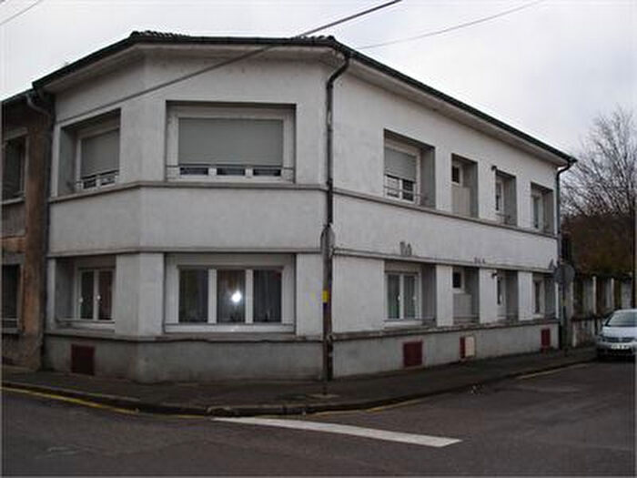 Appartement 4 pièces à louer à Charmes