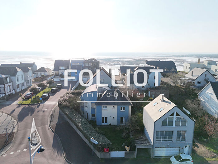 Maison à vendre - Agon-Coutainville - 8 pièces - 6 chambres