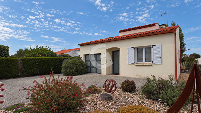 Maison 4 pièces à Saint-Vincent-sur-Jard, à vendre