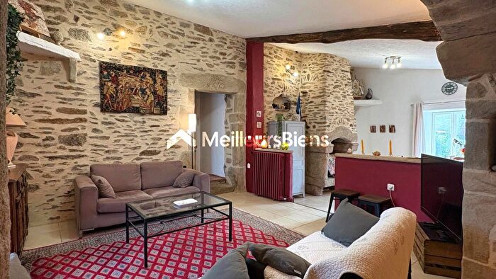 Maison à vendre - Saint-Amans-Valtoret - 5 pièces - 4 chambres