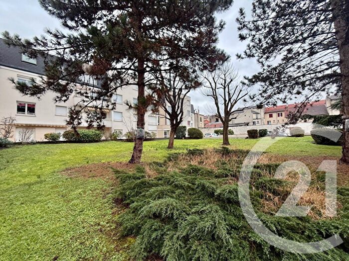 Appartement à vendre - Livry-Gargan, Centre-ville - 2 pièces - 1 chambre