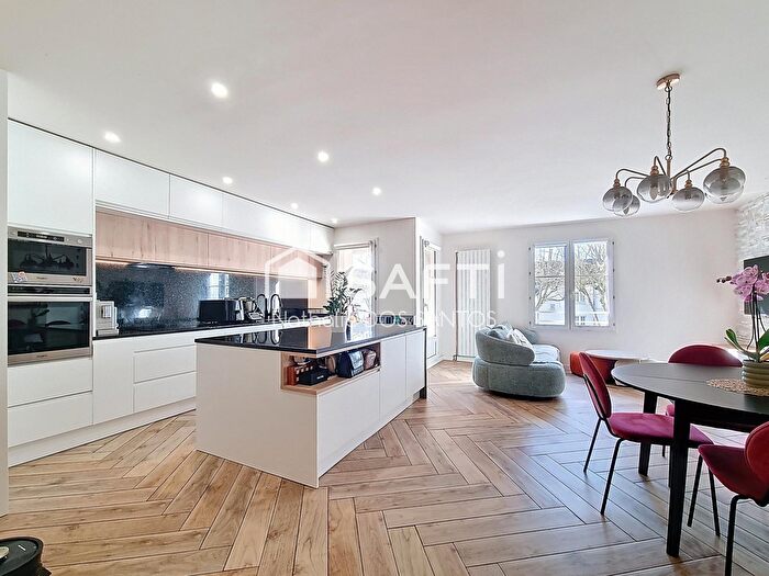 Appartement à vendre - Bussy-Saint-Georges, Violennes, Village - 4 pièces - 3 chambres