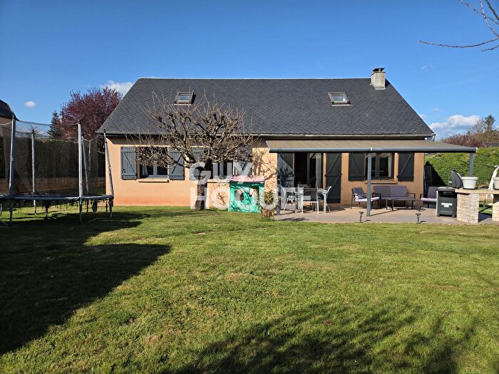 Maison à vendre - Saint-Christophe-Vallon - 5 pièces - 4 chambres