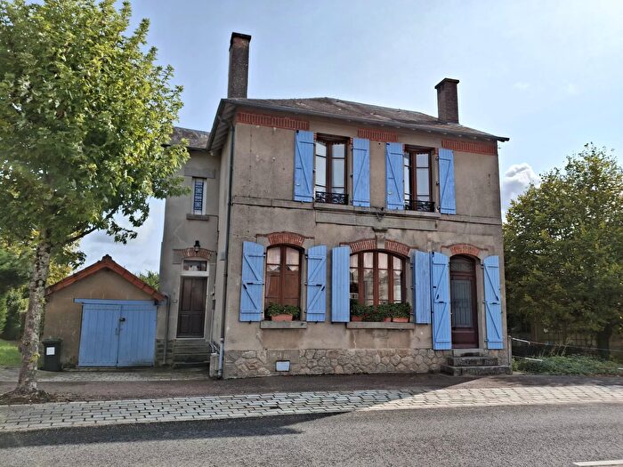 Maison à vendre - Bussière-Poitevine - 5 pièces - 3 chambres