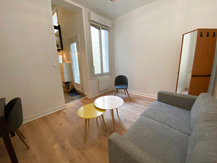 Appartement à louer - Bordeaux, Saint-Genès - 2 pièces - 1 chambre